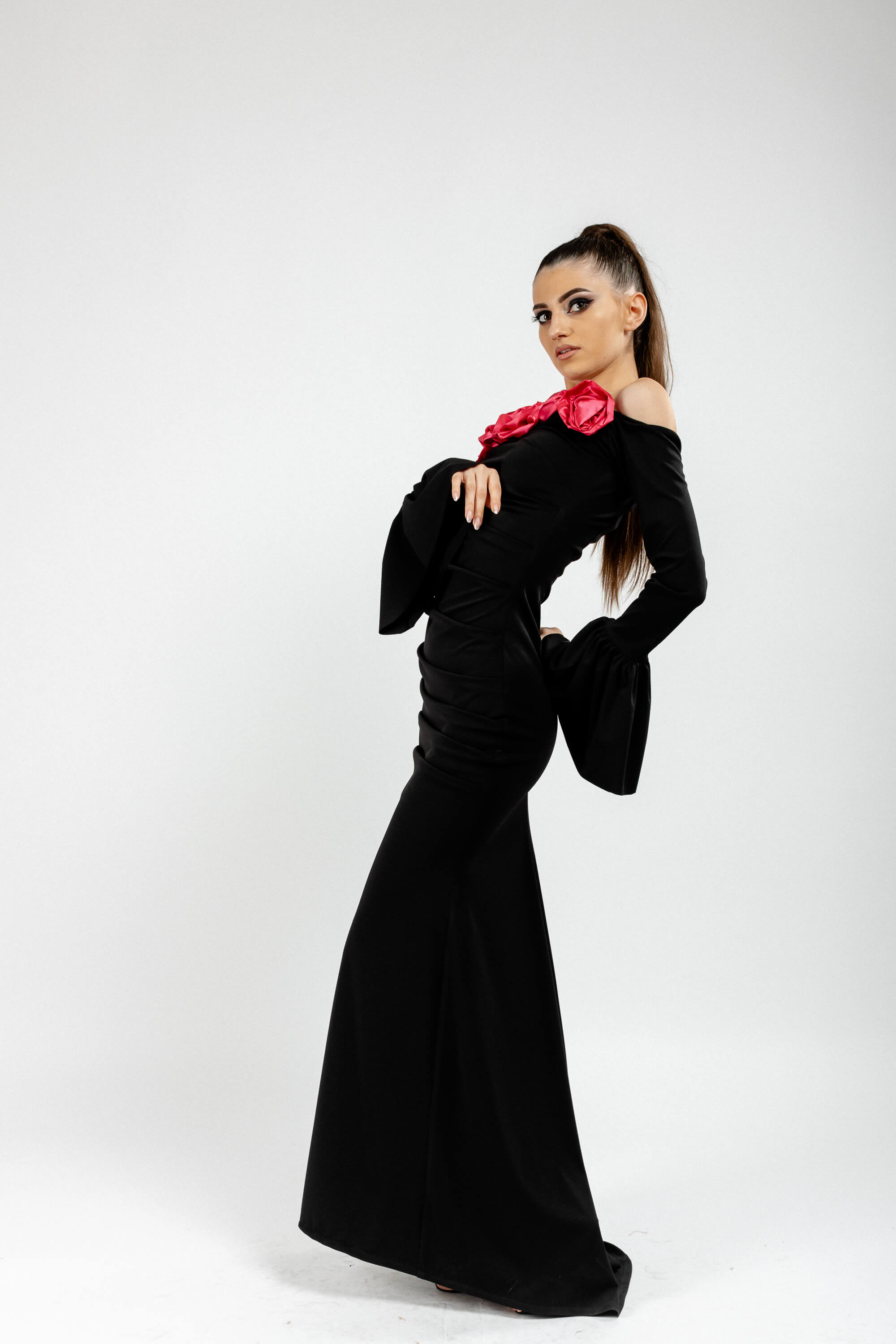 Rochie lunga cu flori 3D din matase – Mirabel